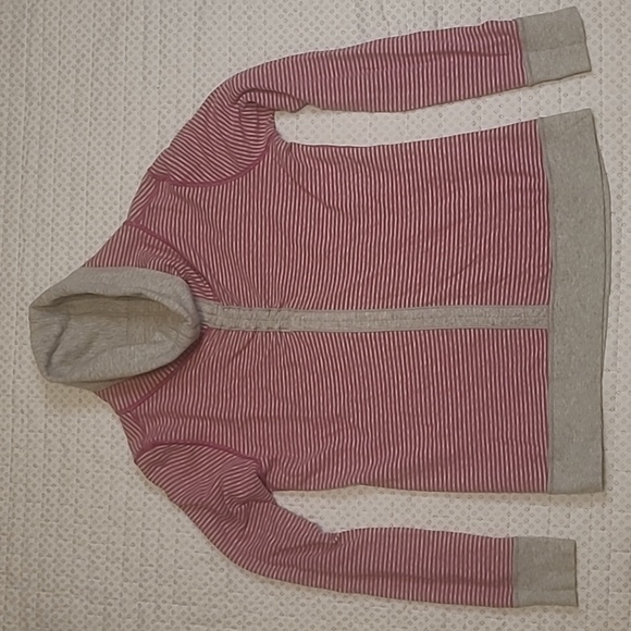 lululemon athletica | Tops | Lululemon In A Cinch Gray Pink Reversible ...